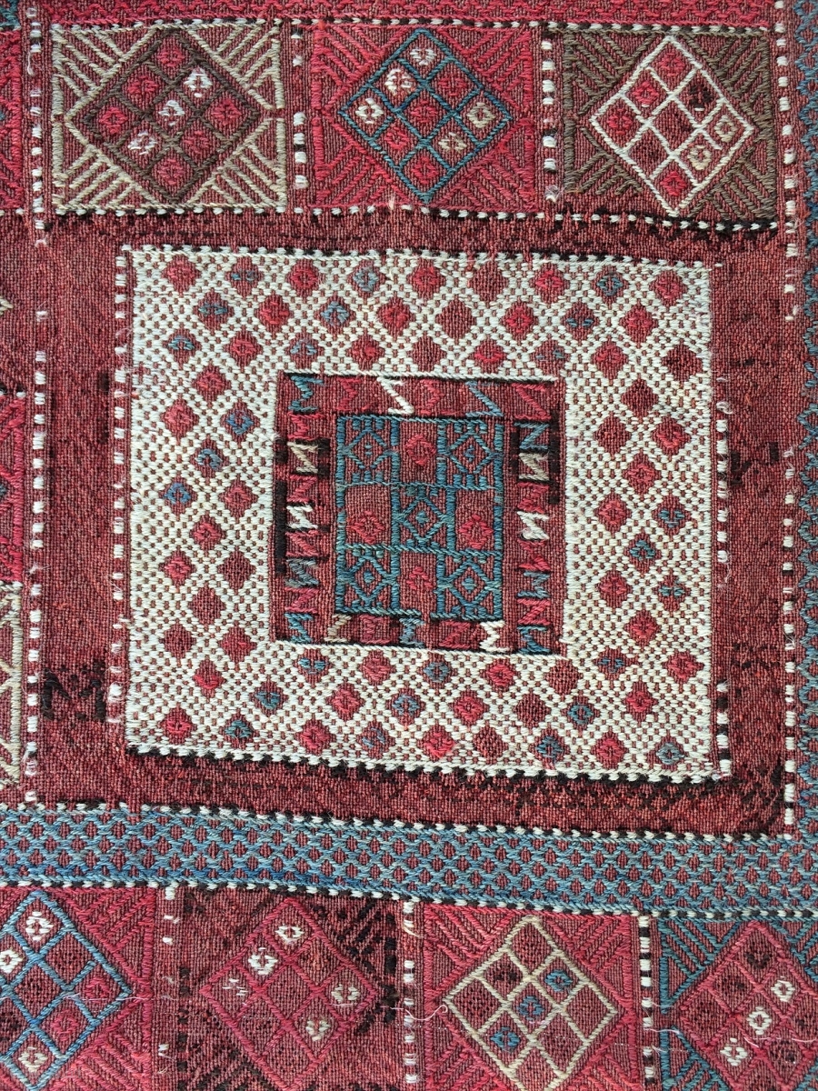 Caucasian Verneh weaving - top macrame fringe folded in the back, see ...