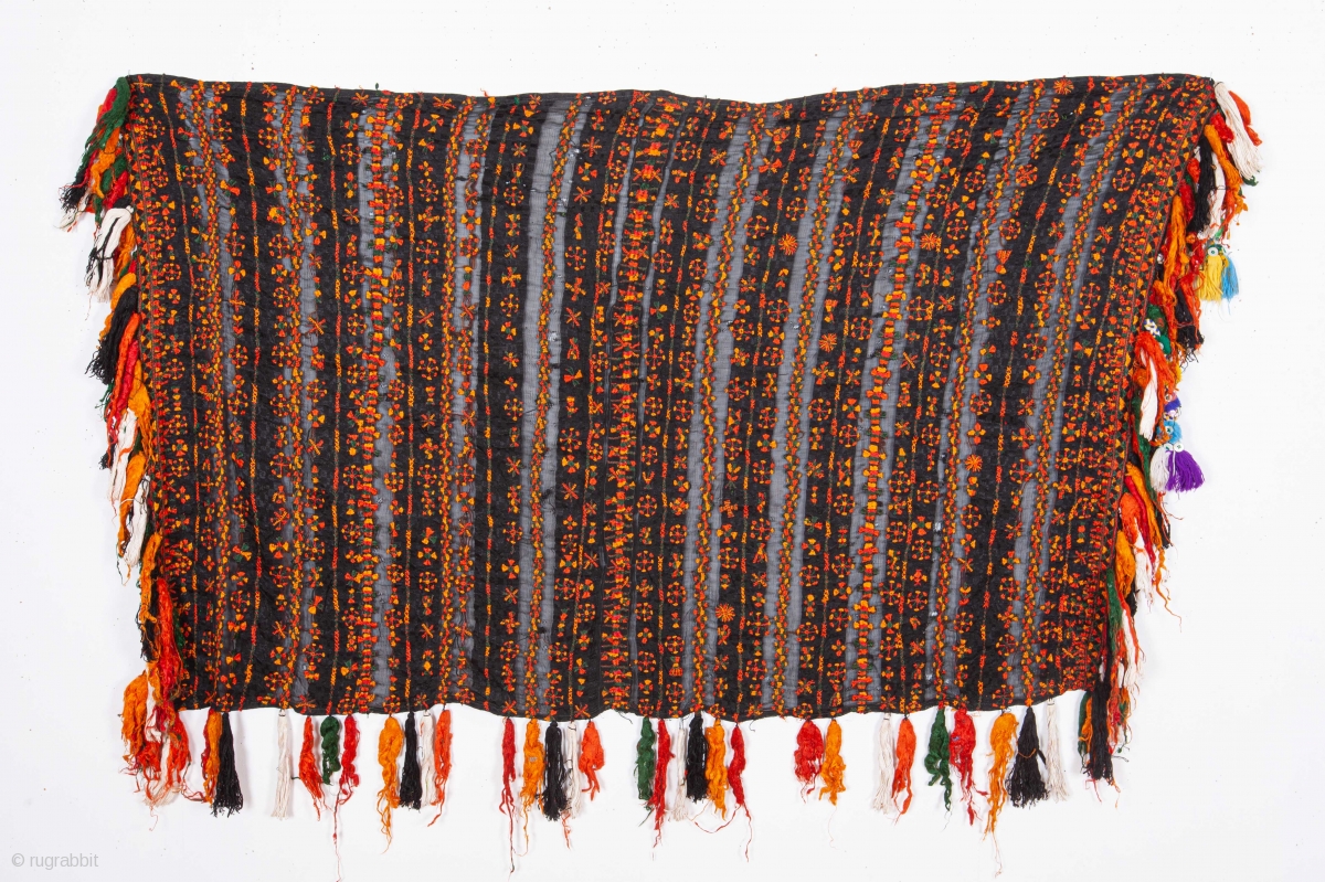 Siwa Wedding Shawl from Egypt 79 x 128 cm / 31 x 50 inches | rugrabbit.com